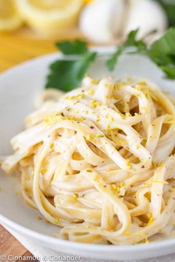 Pasta Al Limone - Pasta with Lemon Garlic Butter Sauce
